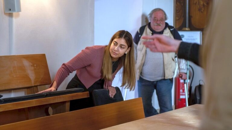 Zwischen allen Stühlen … Offene Räume schaffen. Sakralität und Sozialität verbinden – seemoz